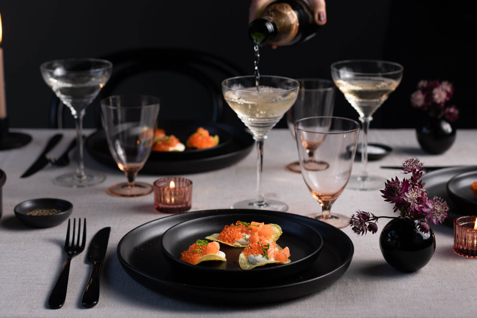 Forrett med laks og trøffelchips – Frøya Salmon